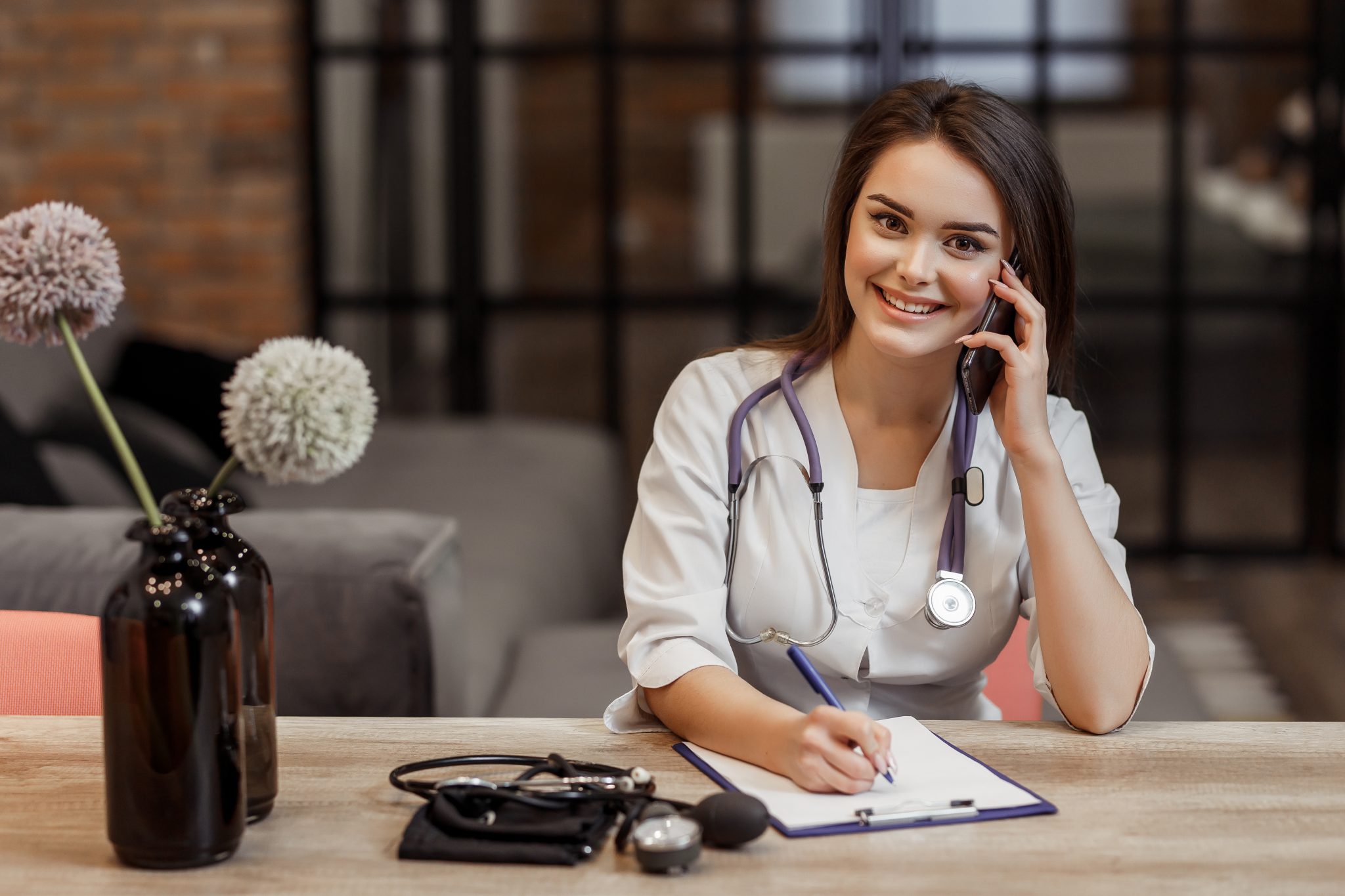 Healthcare Management: The Power of Virtual Medical Receptionists